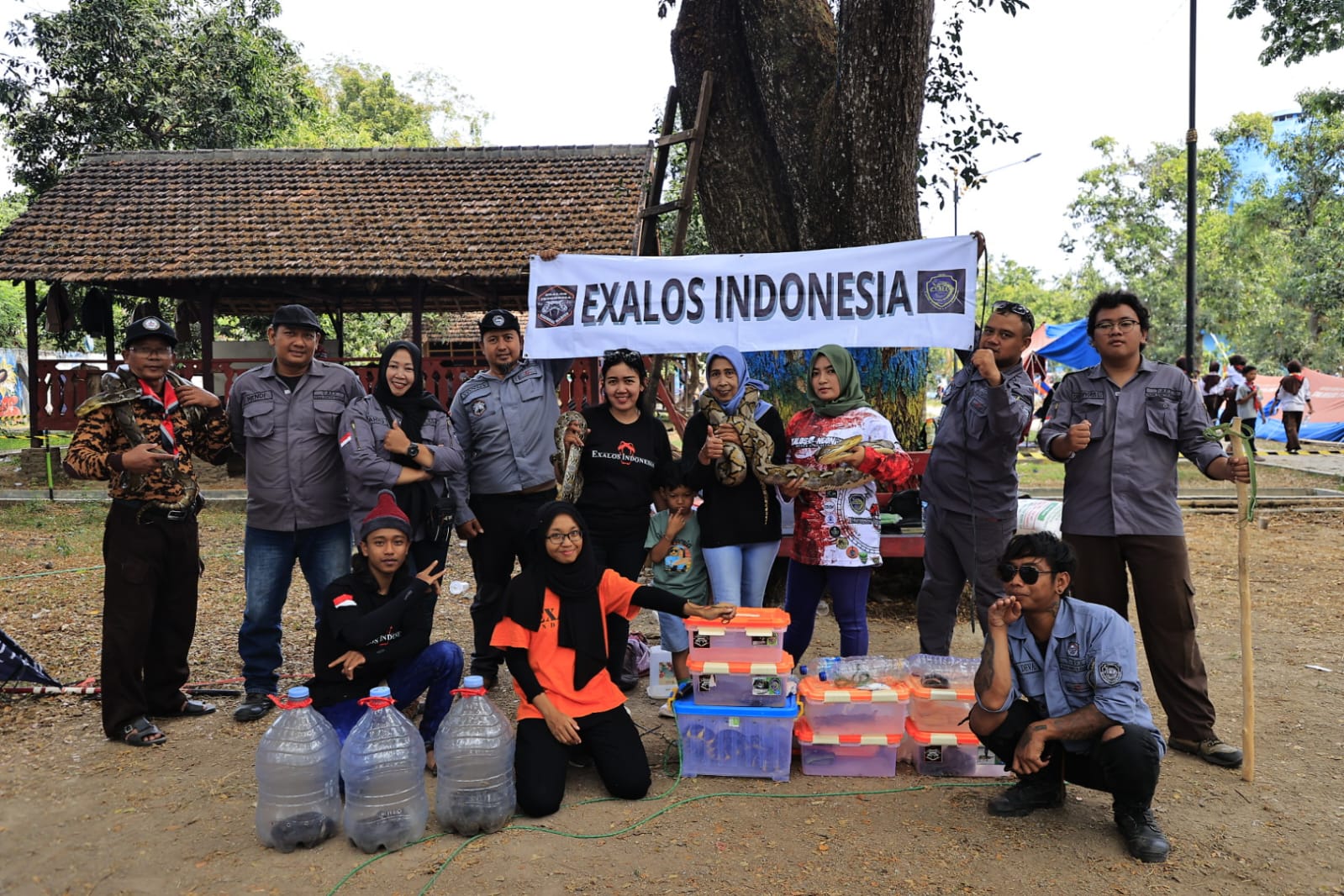 Lebih Dekat Dengan Exalos Indonesia, Organisasi Penyelamat Ular Yang ...