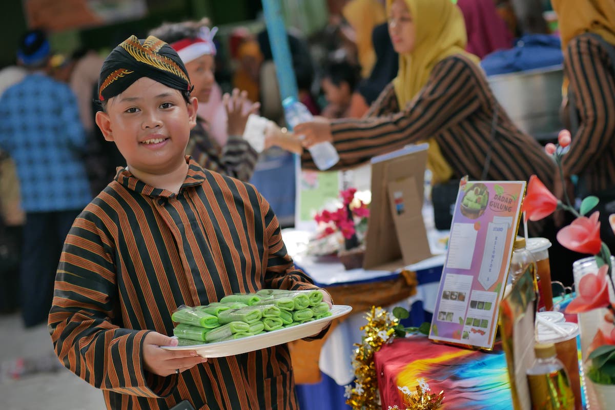 Kenalkan Jajanan Tradisional, Siswa SDN 01 Madiun Lor Buat Gethuk, Utri ...
